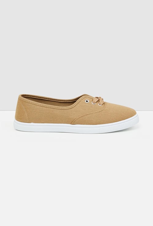 Buy Casual Shoes for Women Online Starting at ₹599 | Max Fashion
