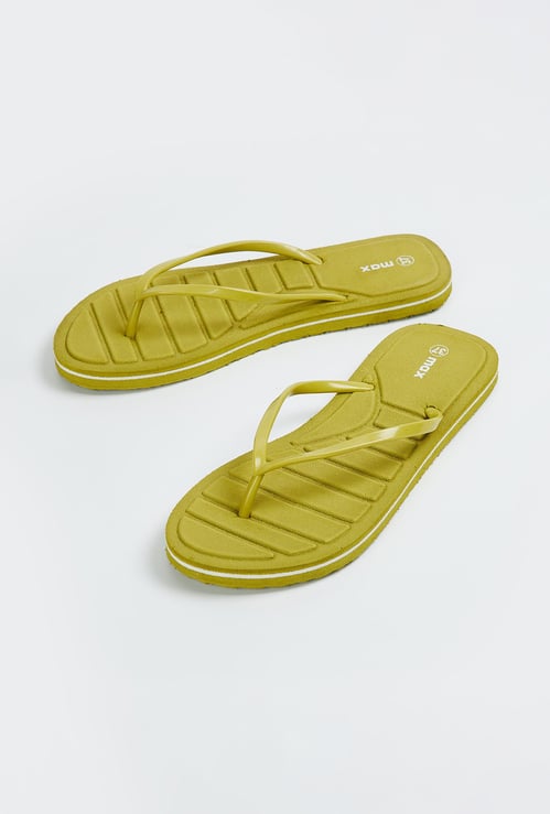 Buy Flips Flops for Women Online in India | Max Fashion