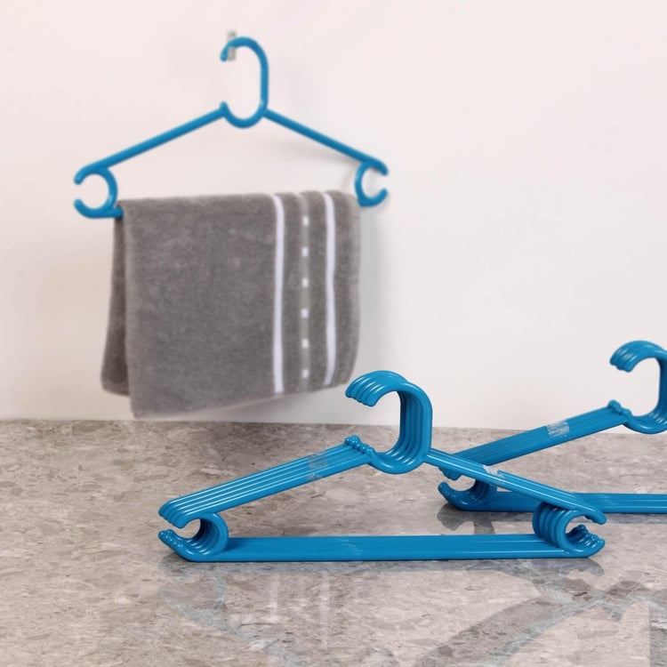 Buy Unbreakable Hanger- Set Of 16 from Home Centre at just INR 499.0