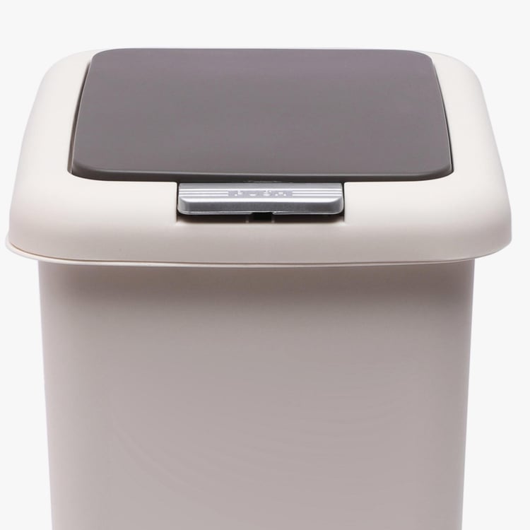 Buy Sedona Plastic Waste Bin - 10L from Home Centre at just INR 999.0