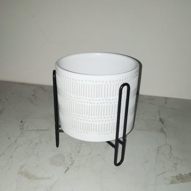 Buy Valencia Back Wall Textured Round Single Pc. Planter with Stand ...