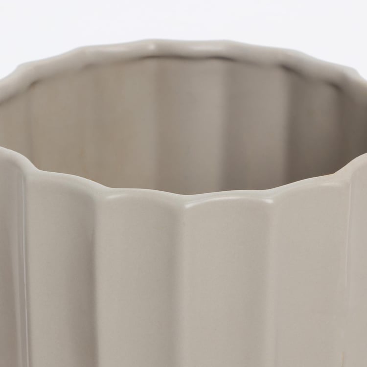 Buy Gloria Ceramic Planter with Tray from Home Centre at just INR 999.0