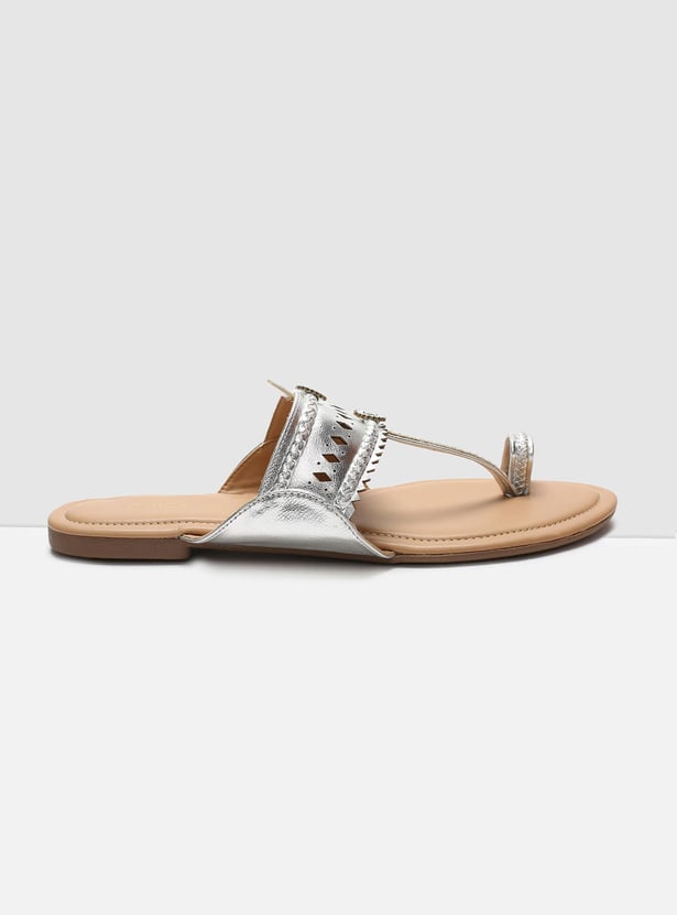 Buy MAX Women Perforated Toe-Ring Flat Sandals Online at just Rs. 699.0 ...