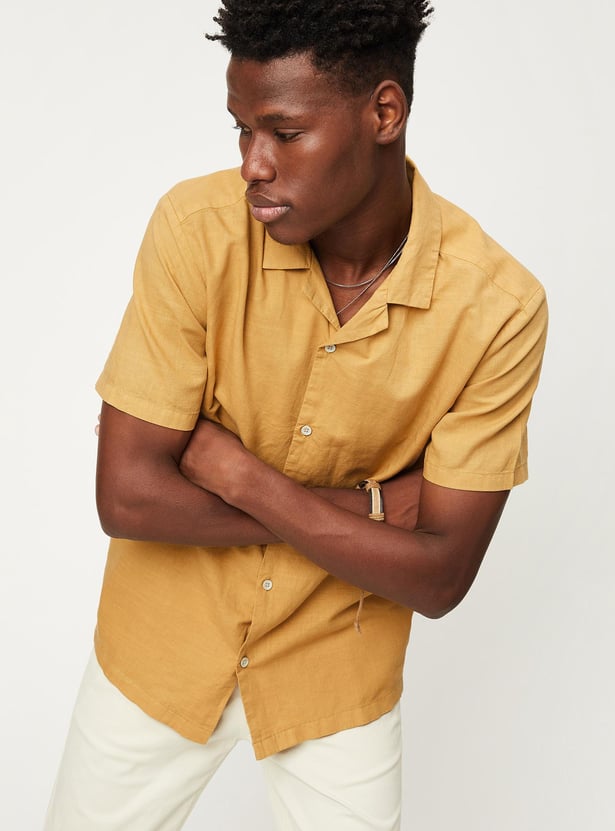 Buy Men Solid Garment Dyed Resort Shirt Online at just Rs. 999.0 ...