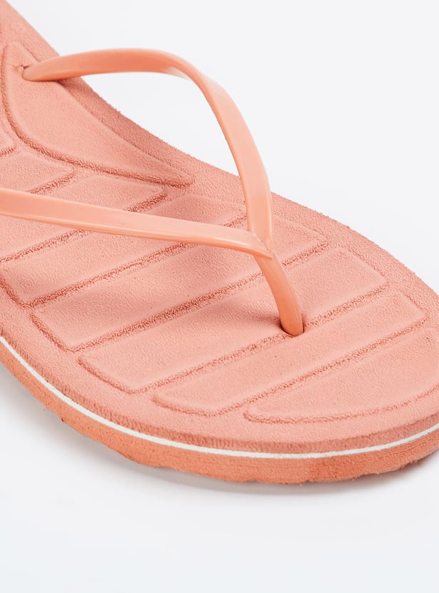 Buy Women Textured Flip-Flops Online at just Rs. 399.0 - 1000012522017 ...