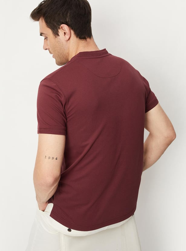 Buy Men Textured Knit Slim Fit Band Collar T-shirt Online at just Rs ...