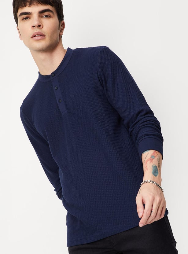 Buy Men Textured Slim Fit Henley T-shirt Online at just Rs. 799.0 ...