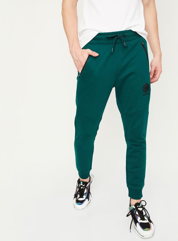Buy Men Solid Full Length Joggers Online At Just Rs 12990 1000012903886 Max Fashion