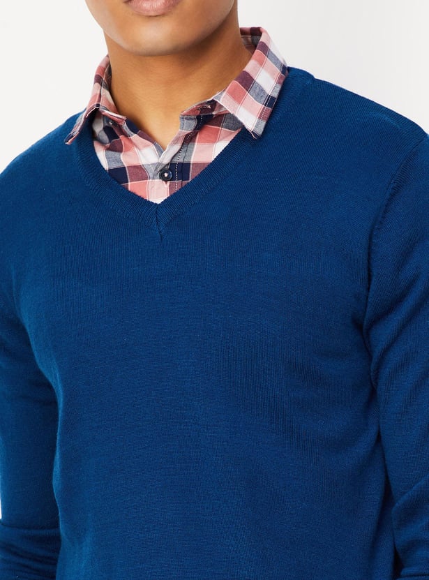 Buy Men Slim Fit Solid Sweater Online at just Rs. 999.0 - 1000012936631 ...