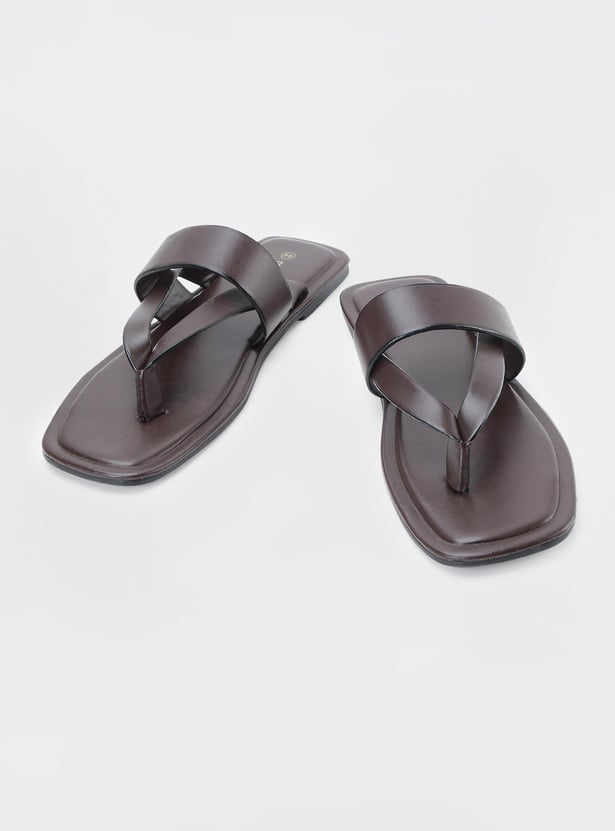 Buy Men Solid V-Strap Slippers Online at just Rs. 799.0 - 1000012978405 ...