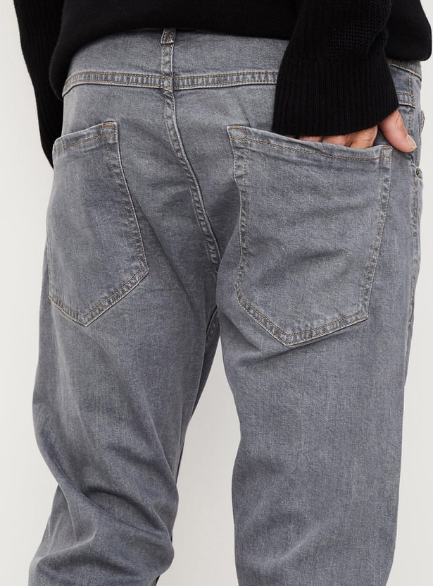 Buy Men Carrot Fit Washed Jeans Online at just Rs. 1299.0 ...